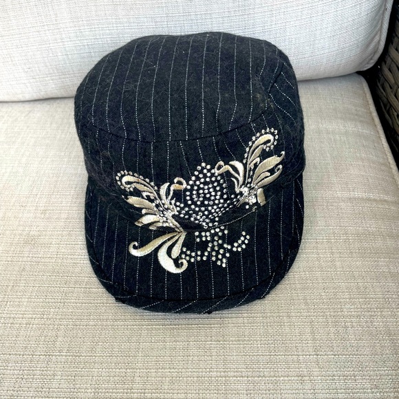 Headers | Accessories | Headers Black Striped Hat With Bling | Poshmark